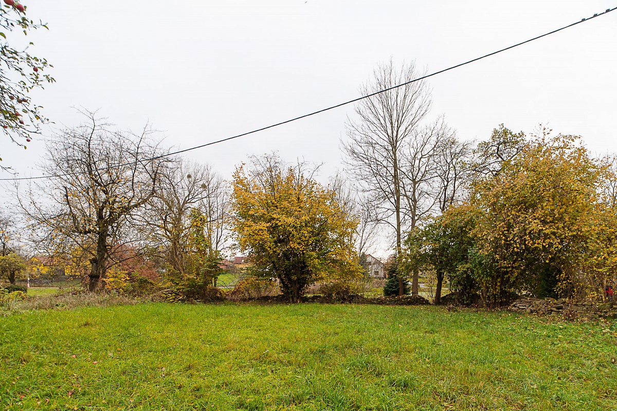 Prodej stavebního pozemku v Jehnědí - PRODÁNO | Michal Hrdina