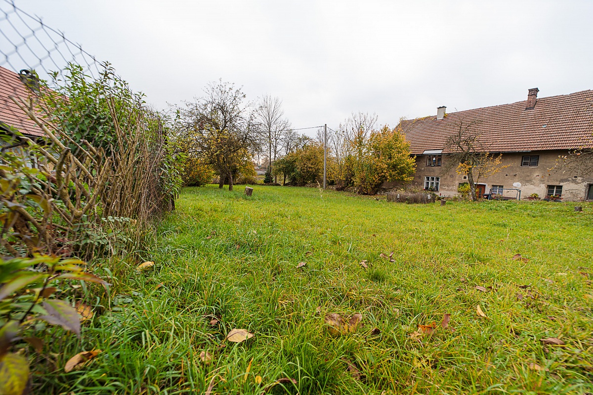 Prodej stavebního pozemku v Jehnědí - PRODÁNO | Michal Hrdina