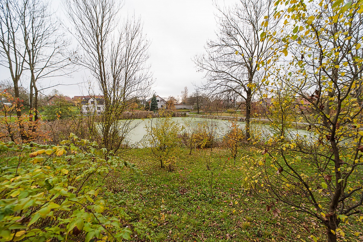 Prodej stavebního pozemku v Jehnědí - PRODÁNO | Michal Hrdina