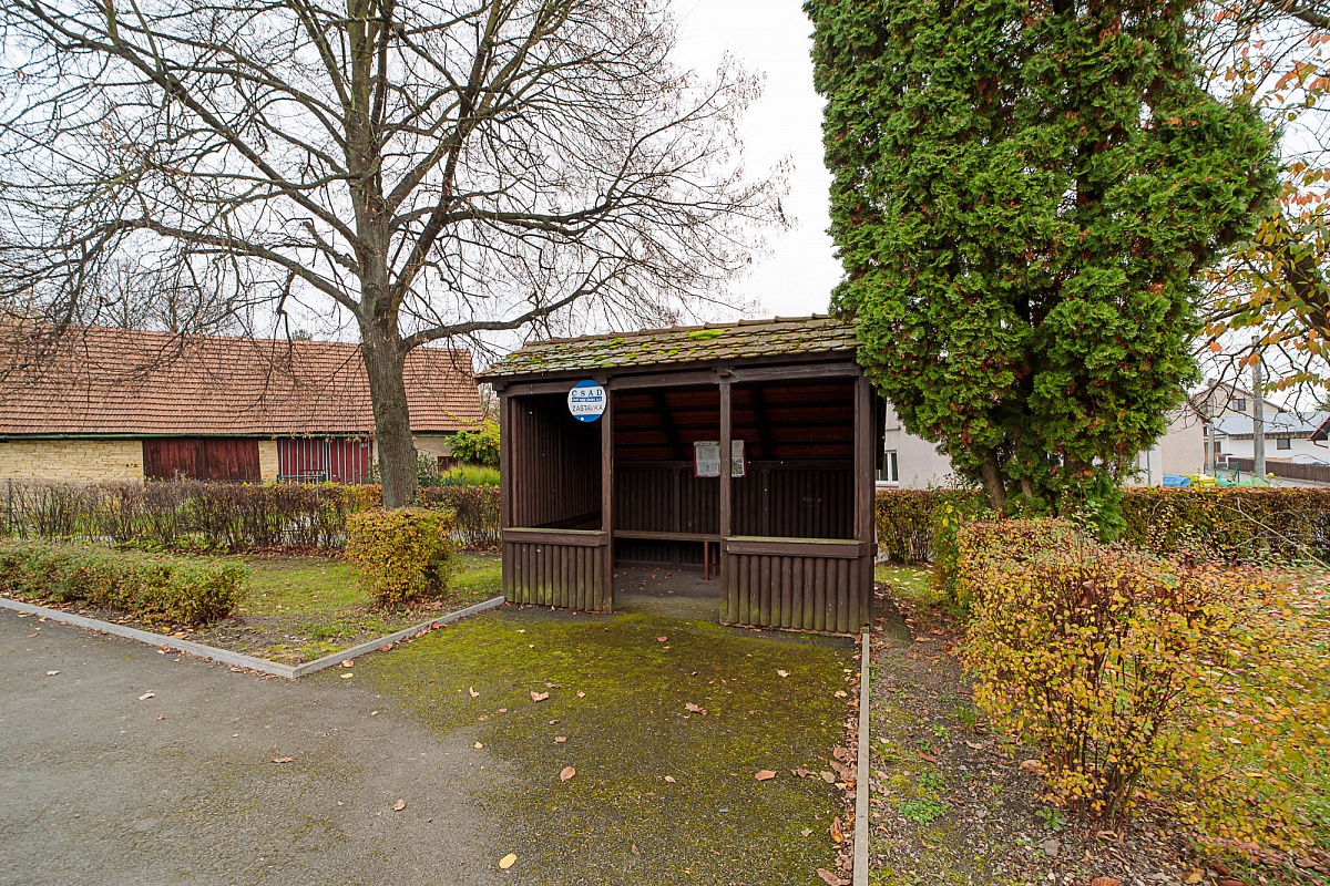 Prodej stavebního pozemku v Jehnědí - PRODÁNO | Michal Hrdina